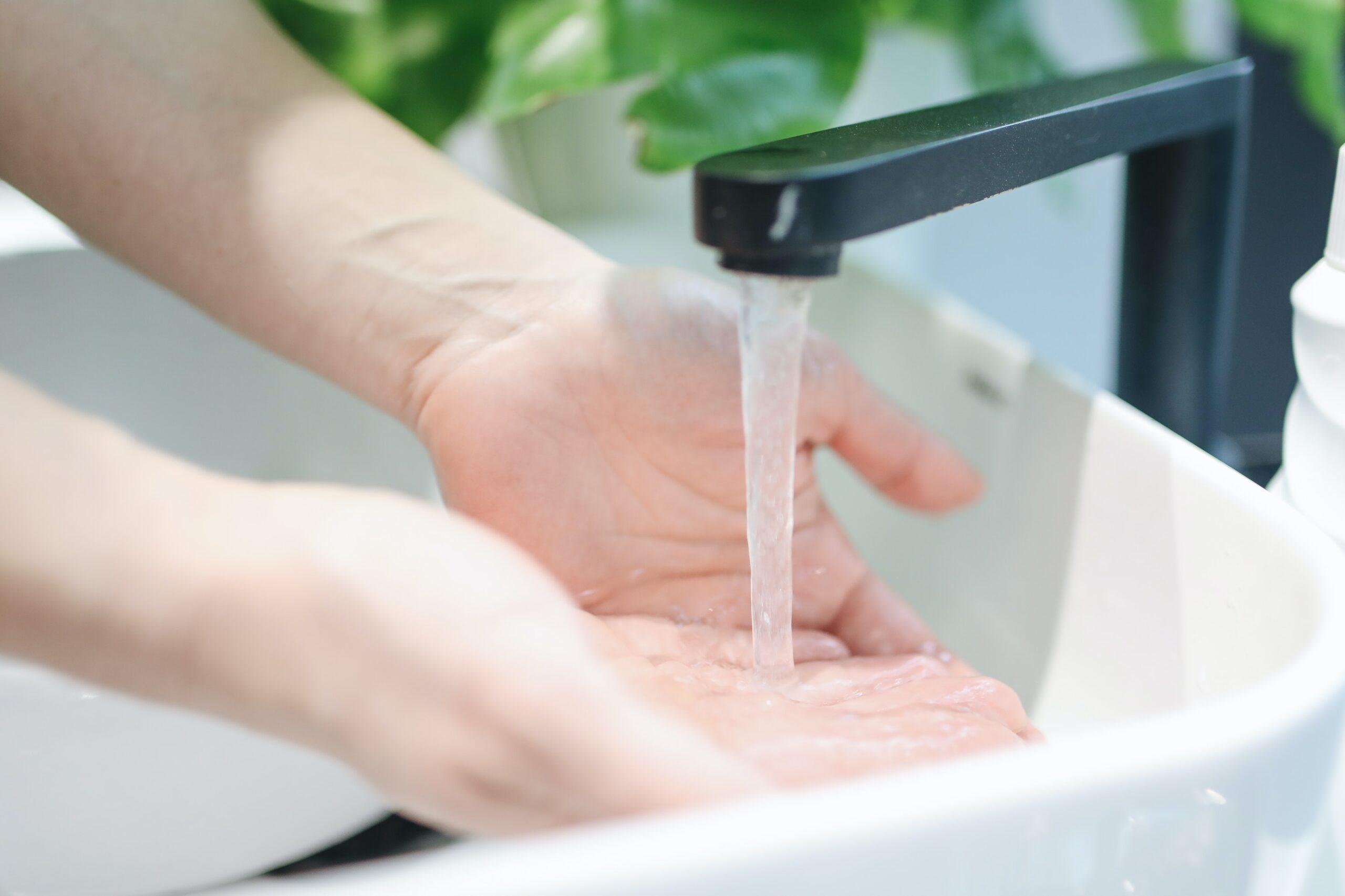 Wasserhahn mit Sensor - Wie moderne Technologie die Hygiene verbessert